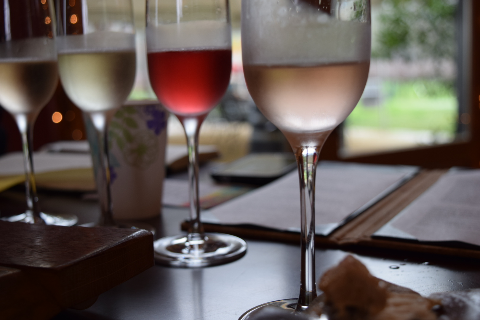 5 Unique, Easy & Fancy Wine Pairing Appetizers - Sip on this Juice